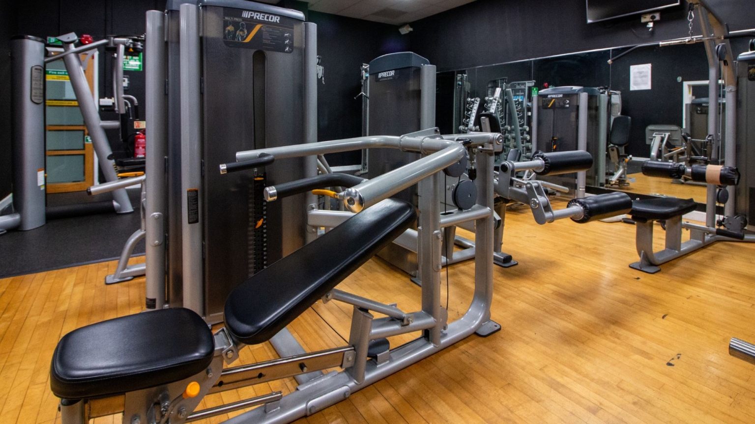 Waves Health & Leisure | Spa, Gym & Wellness at Stourport Manor